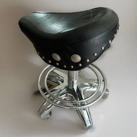 LARIN BSBS-28 Pneumatic Saddle Bar Stool